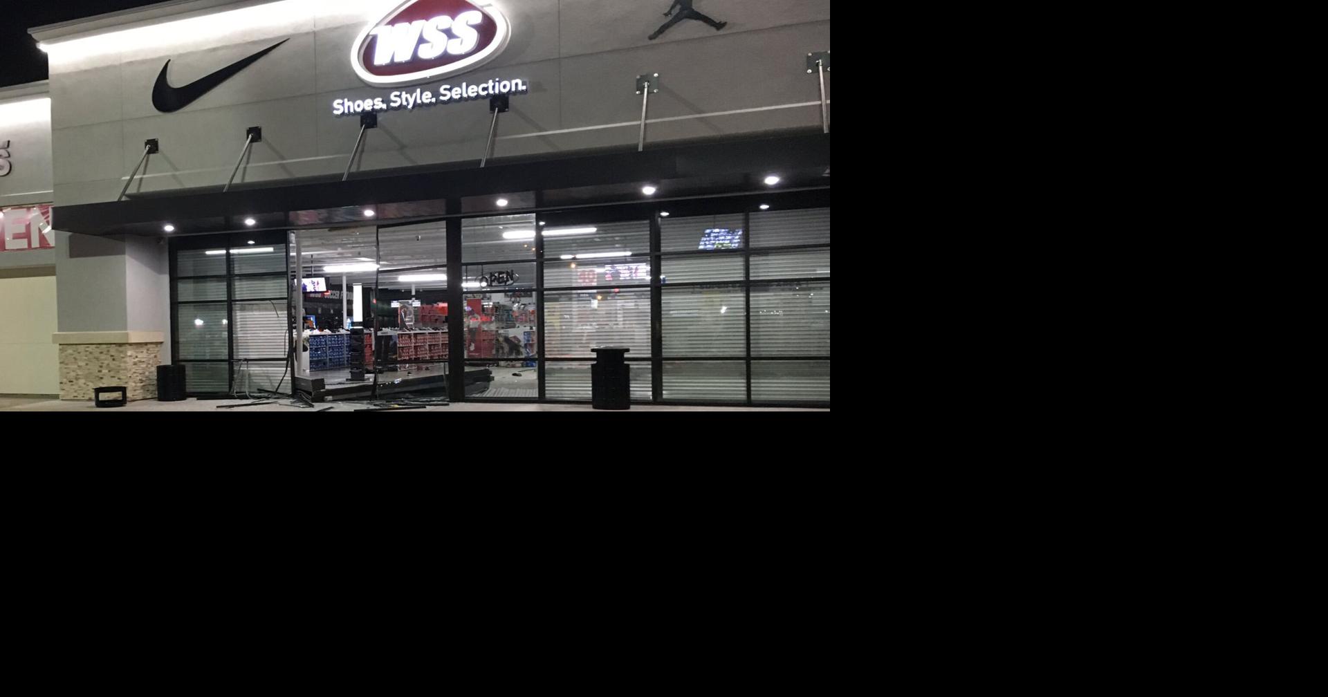 Thieves Drive Truck Into Houston Shoe Store Steal Dozens Of Pairs Of