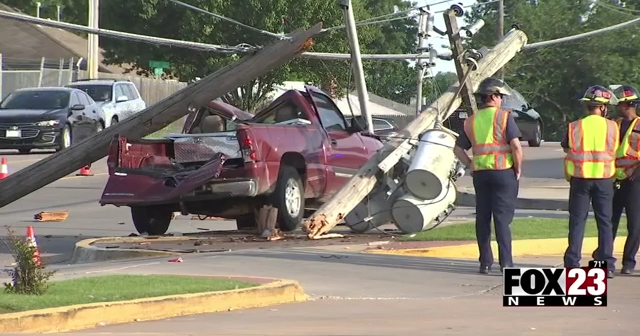 Traffic accident causes east Tulsa power outage | News | fox23.com