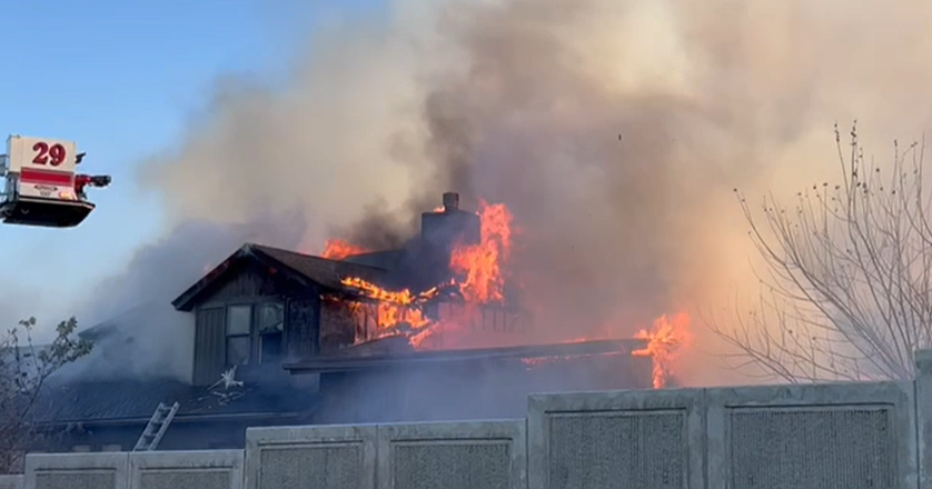 Multiple homes burn near 81st and Delaware in Tulsa | Local & State ...