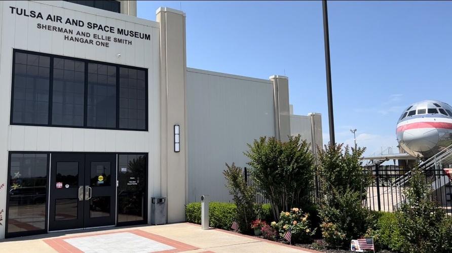 Photos: Original Rosie the Riveters visit Tulsa | | fox23.com