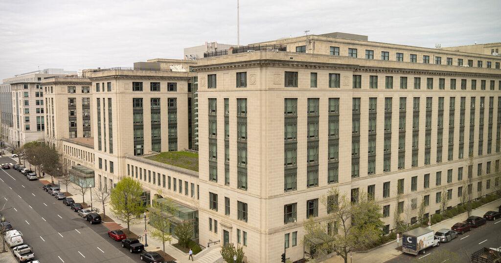 Federal workers laid off by DOGE to return to work | News | fox23.com