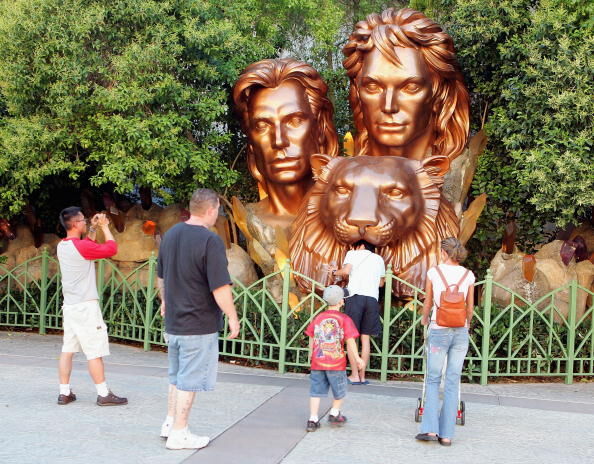Photos: Siegfried and Roy through the years | | fox23.com