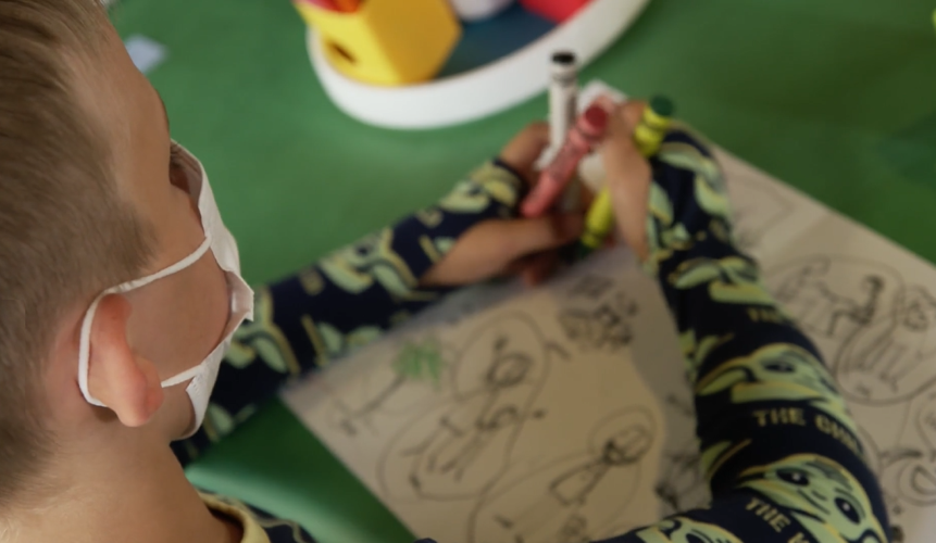 Photos: Oklahoma artists make mural from OU Children...s Hospital ...