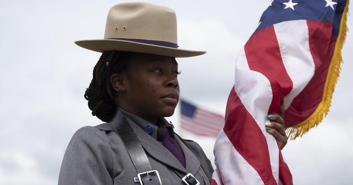 Photos Aaron Salter Jr Retired Buffalo Officer Killed In Mass