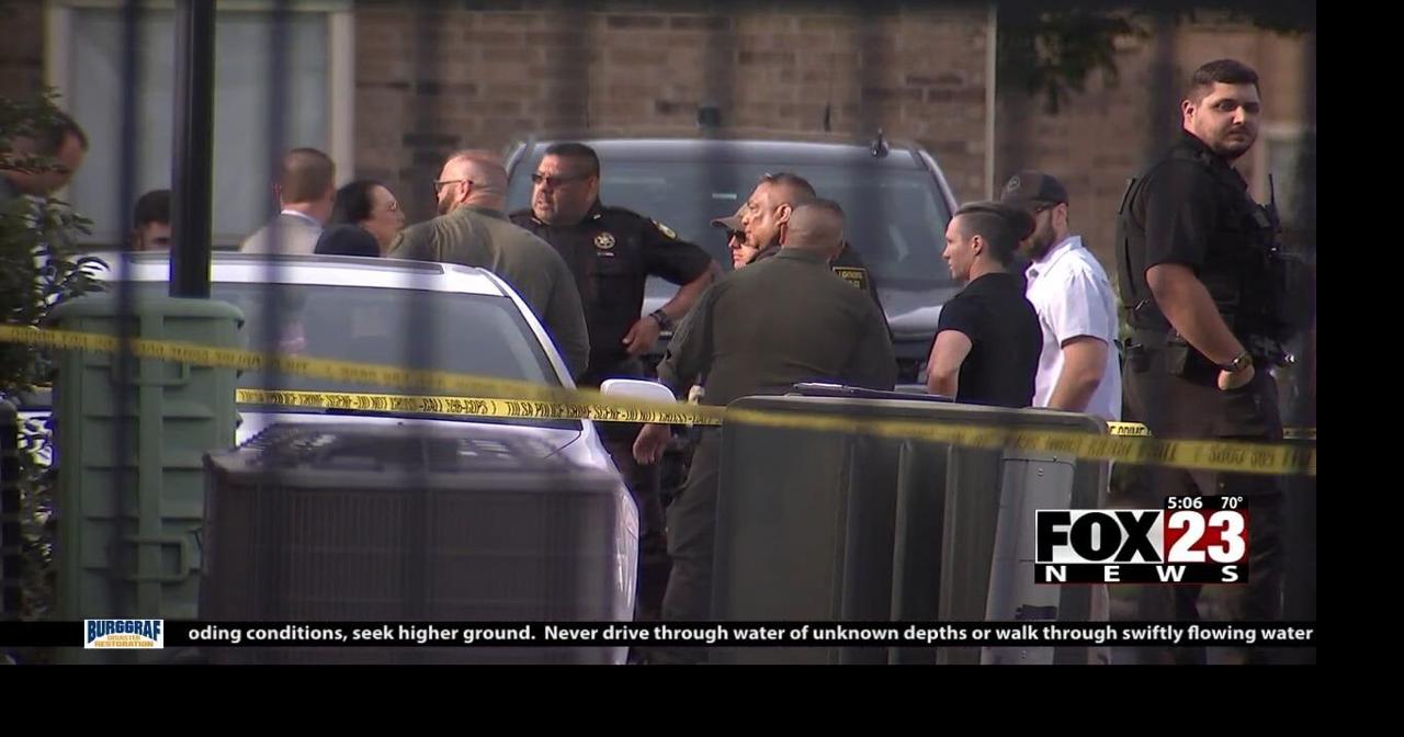 1 dead after officer-involved shooting at south Tulsa apartment complex ...