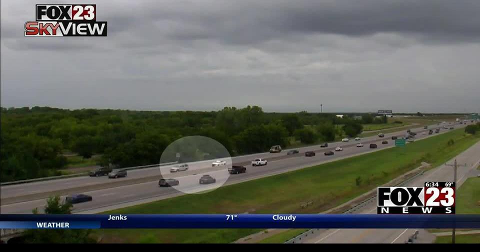 Highway 169 lanes back open after pursuit ended in crash | News | fox23.com