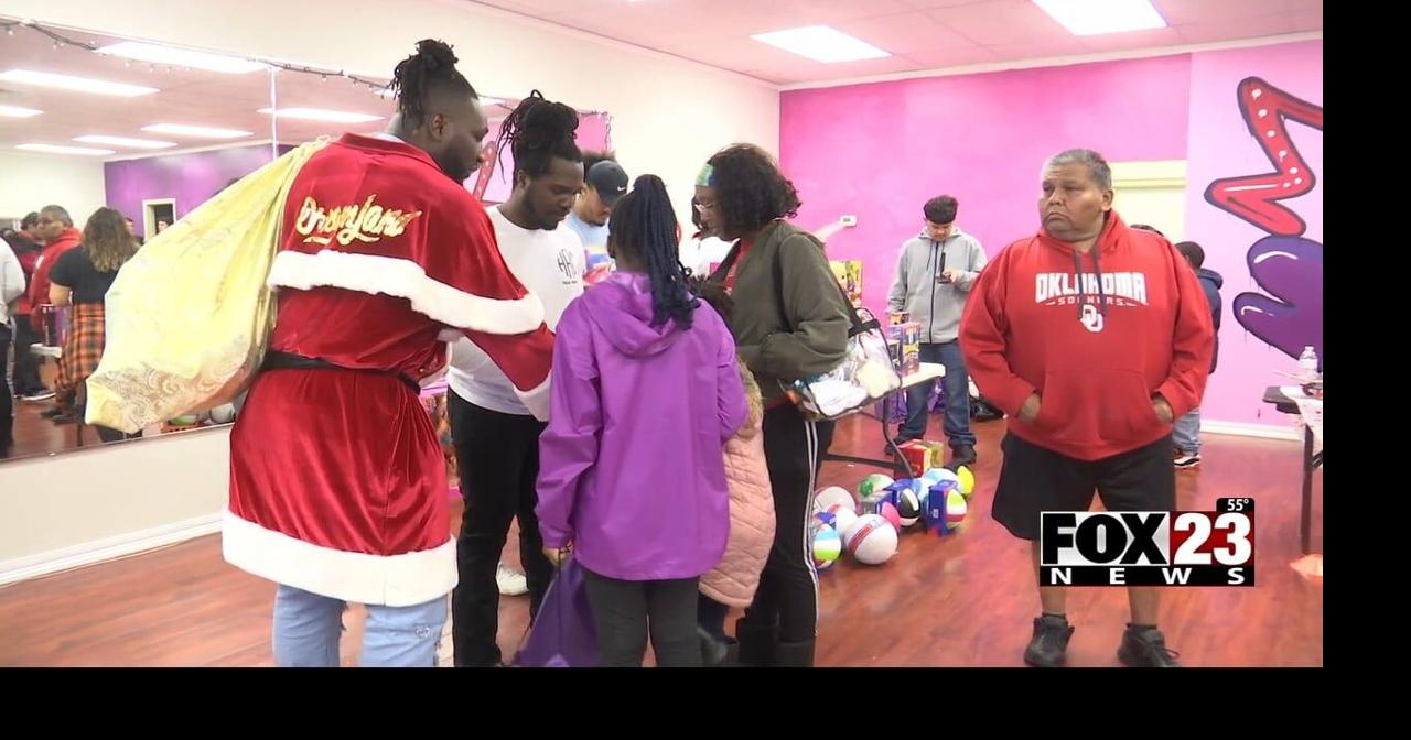 Undefeated boxer Jeremiah "Dreamland" Milton holds toy giveaway in East ...