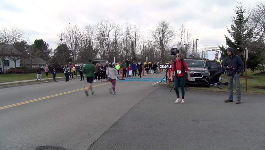 Brewer High School hosts 43rd annual Turkey Trot | News | foxbangor.com