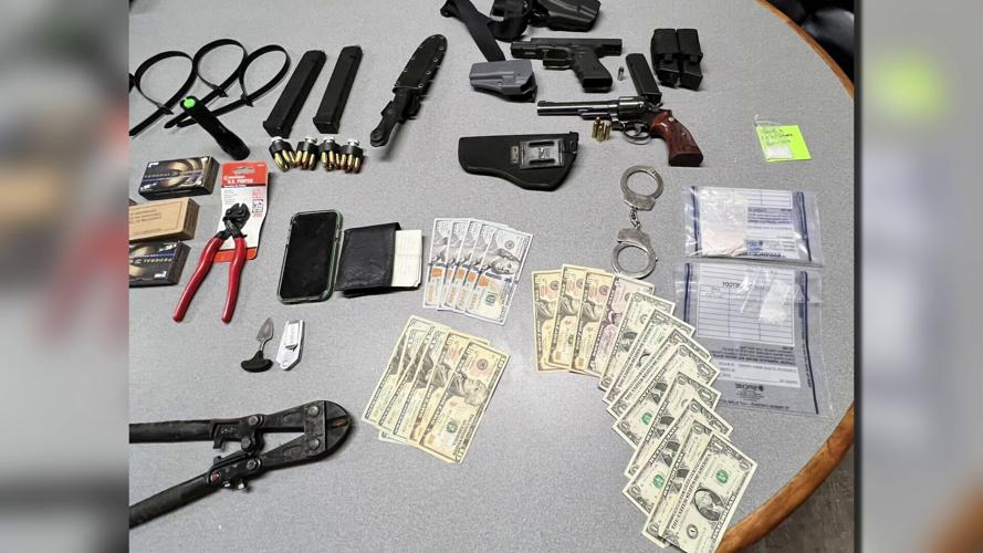 Head on collision in Lincoln leads to large weapons and drug bust ...
