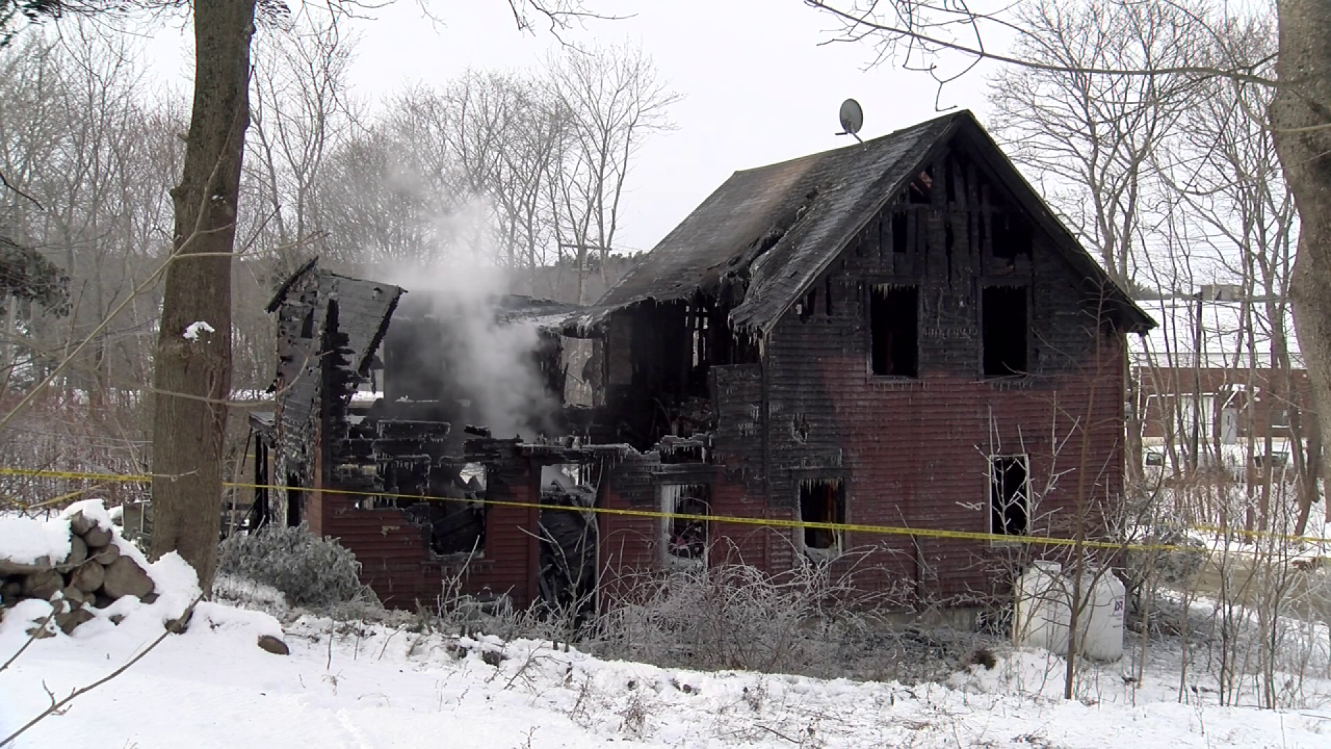 Vacant house destroyed by fire in Ellsworth | News | foxbangor.com