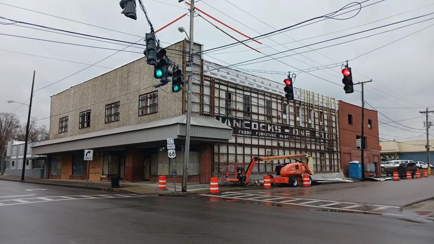 Hancock building gets 2nd chance | News | franklinfavorite.com
