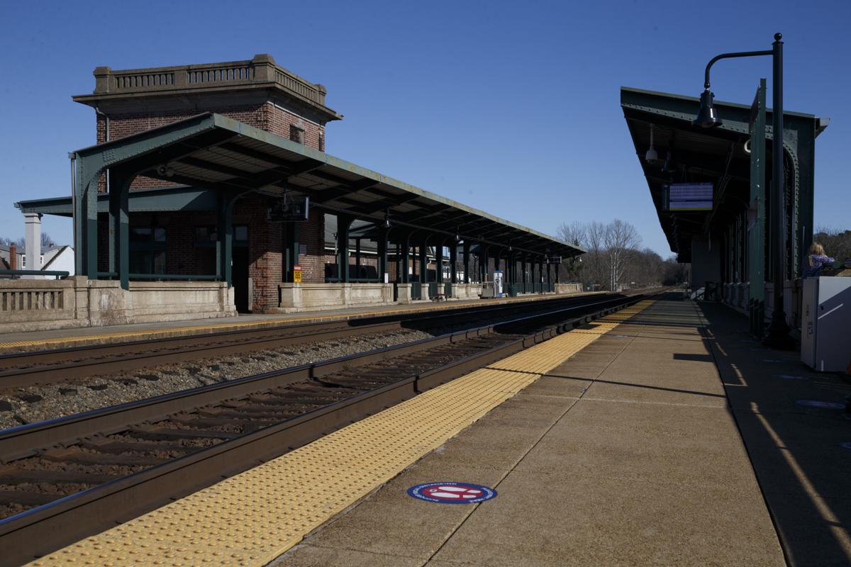 VRE to offer details on train station rehab
