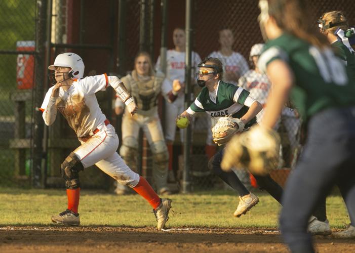 High school softball: Kantor, Mountain View edge Colonial Forge