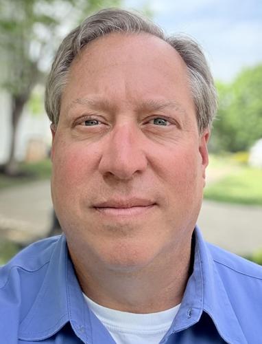 Wolfenbarger running for City School Board