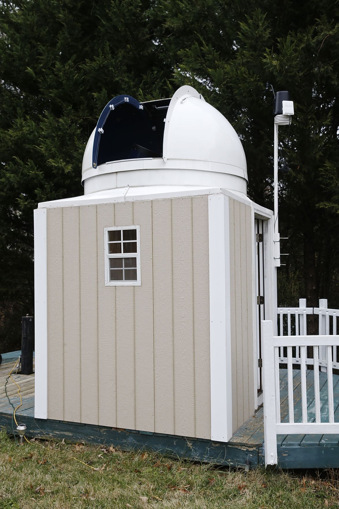 Local eye doctor spies sky from state-of-the-art observatory in ...