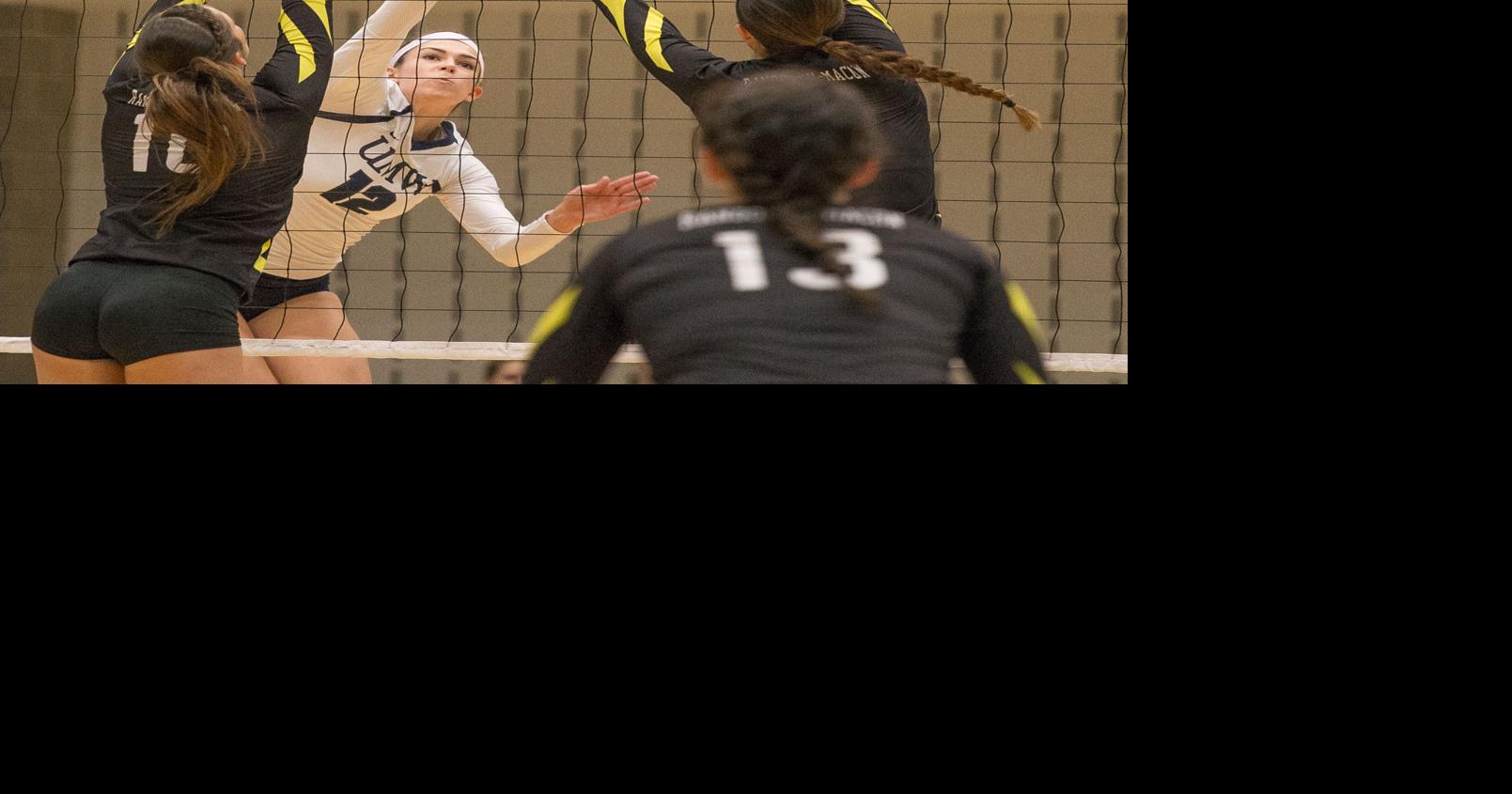 Photo Gallery: UMW Volleyball