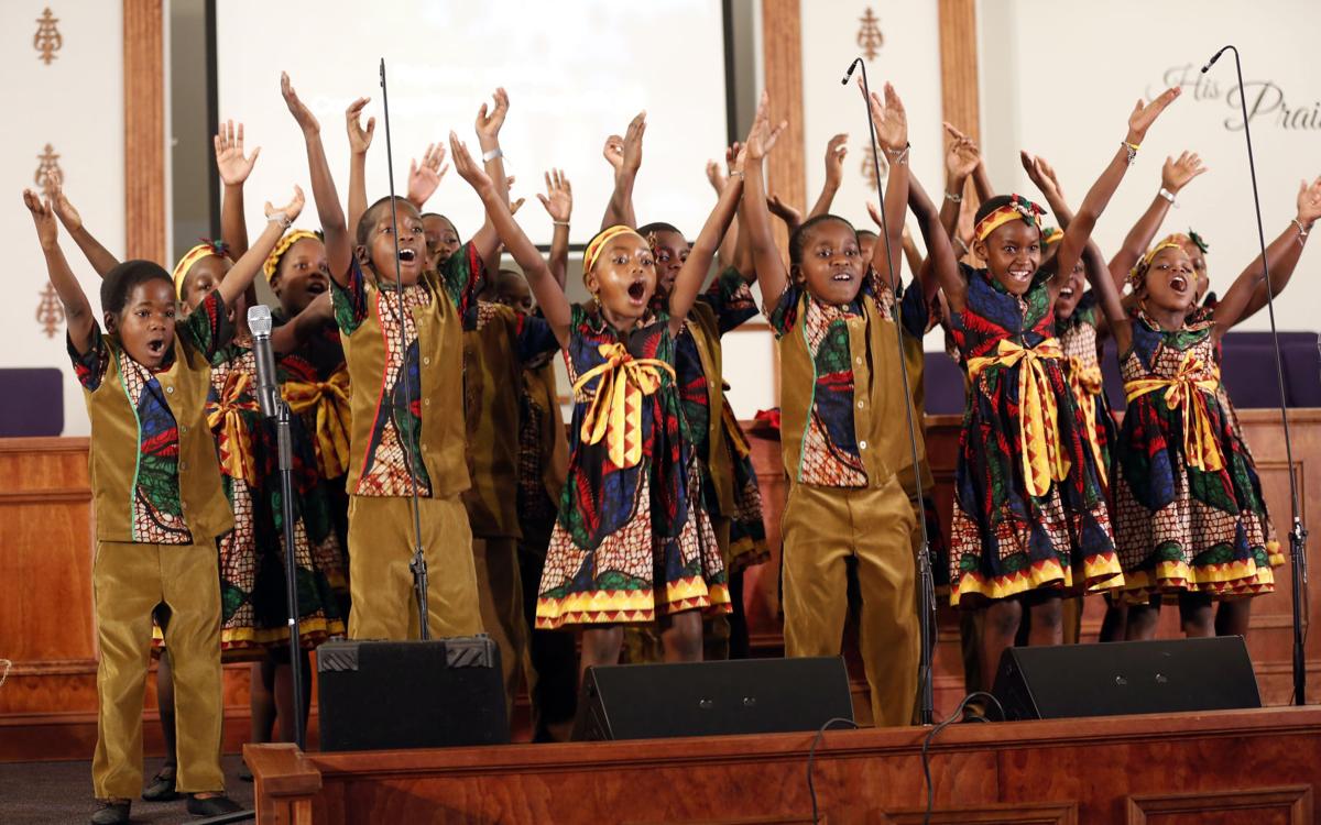 African Children's Choir inspires in church performance | Local ...