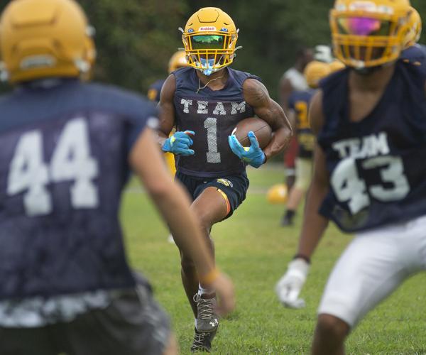 High school football: Westmoreland's Saunders making big noise for a ...