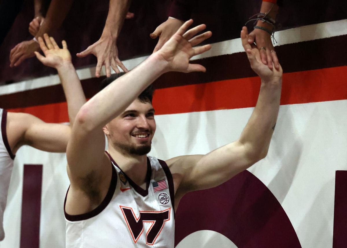 Hunter Cattoor on future in basketball and with Chloe Brooks