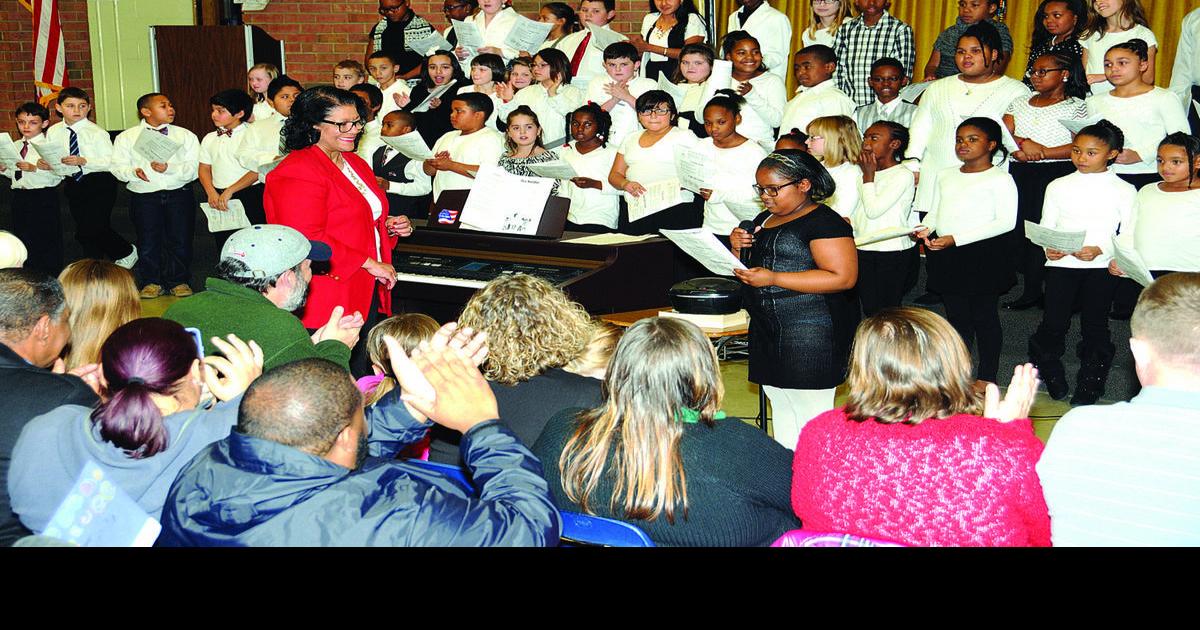 Cople Elementary celebrates season with Fine Arts Night