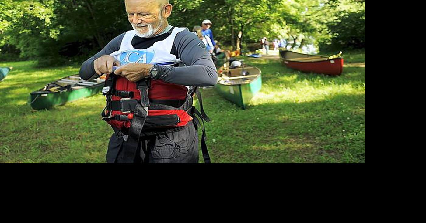 Campaign encourages people to wear life jackets to work