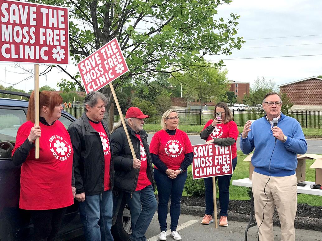 Moss clinic supporters rally in Fredericksburg