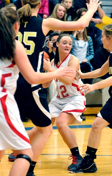 Monarchs' defense too much for Yutan | High School Sports ...