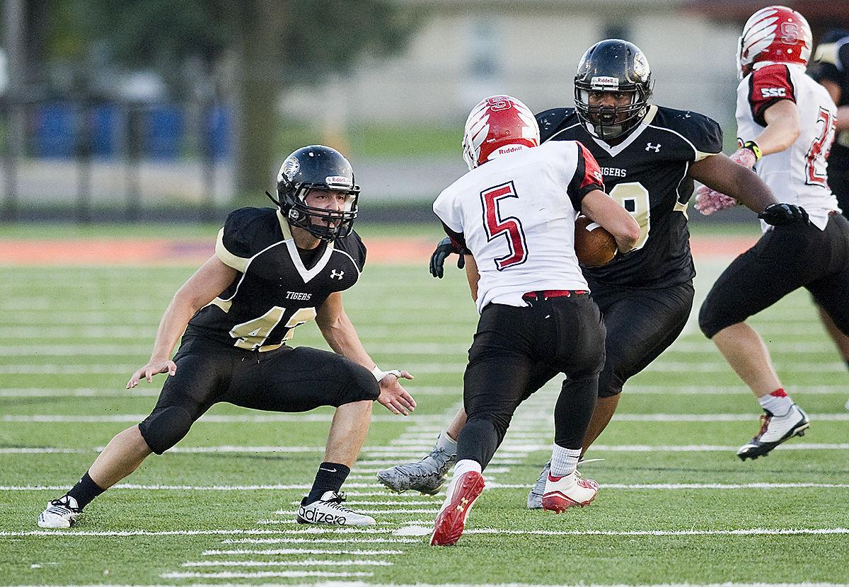 High School football, Fremont High vs. South Sioux City, 9.4.15