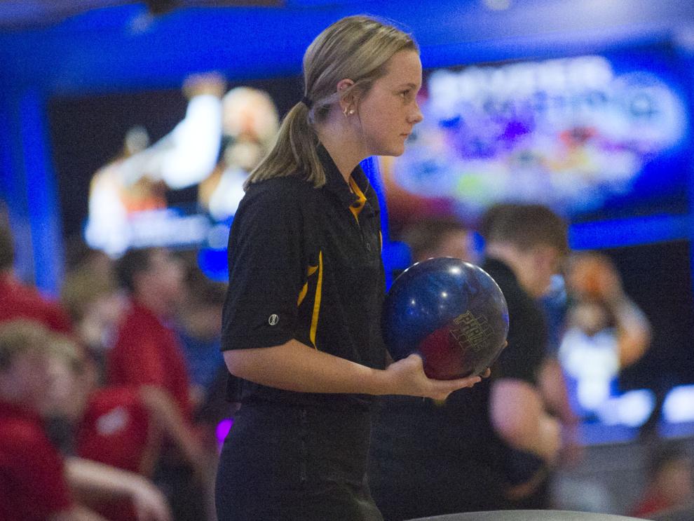 Haylee Bates wins national bowling tournament