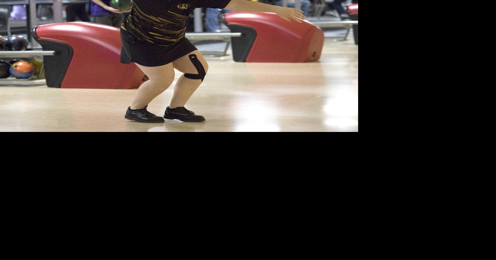 Lakeview boys bowling bests Fremont boys, Tigers girls roll to victory