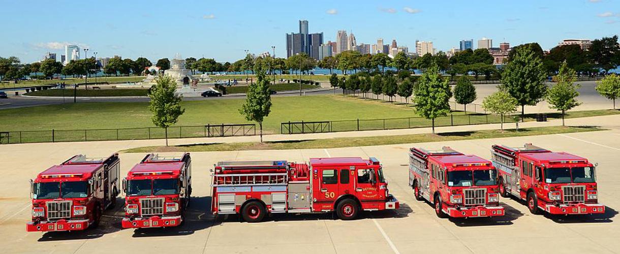 Special delivery: First 10 Smeal pumpers arrive at Detroit Fire Department