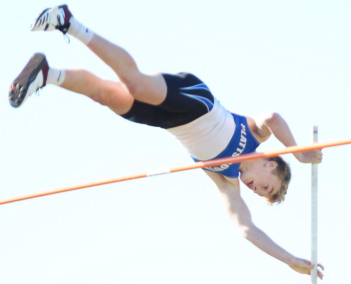 Smith to compete in pole vault for SMSU