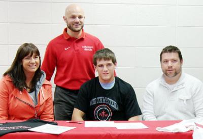 Shuler to wrestle for Northwestern College