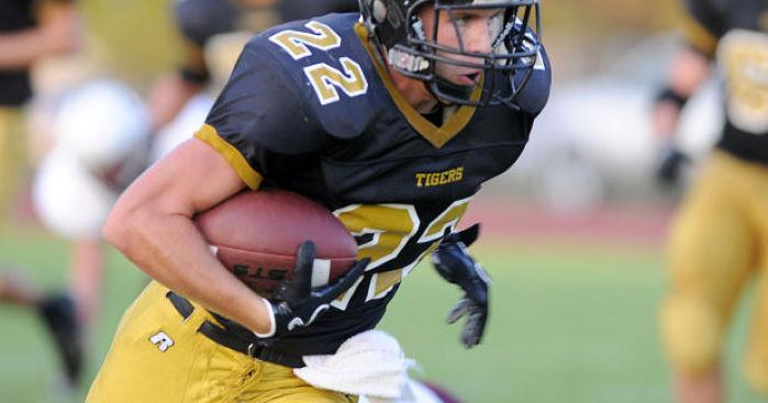 Fremont native takes aim at flight school