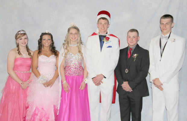 Weeping Water High School reveals 2014 prom royalty
