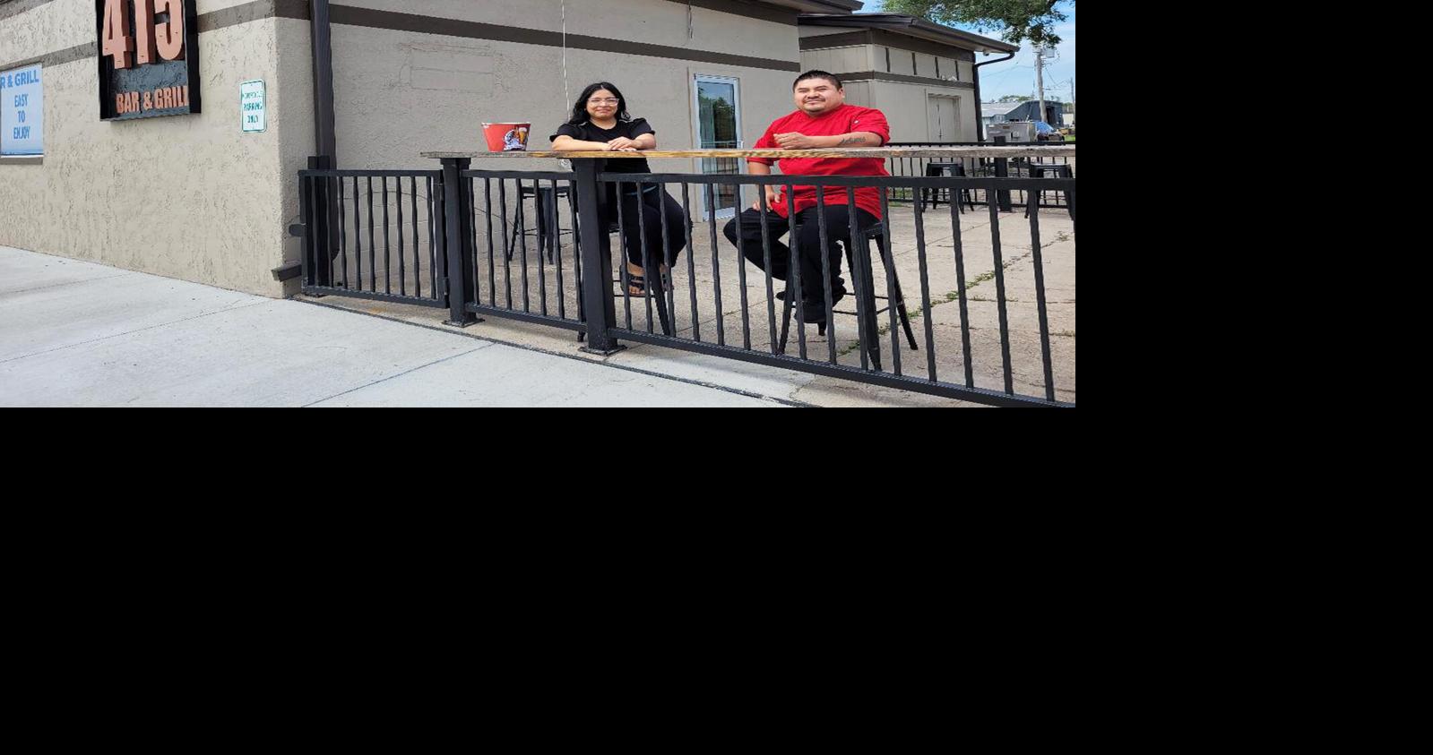 415 Bar & Grill: Living the Dream