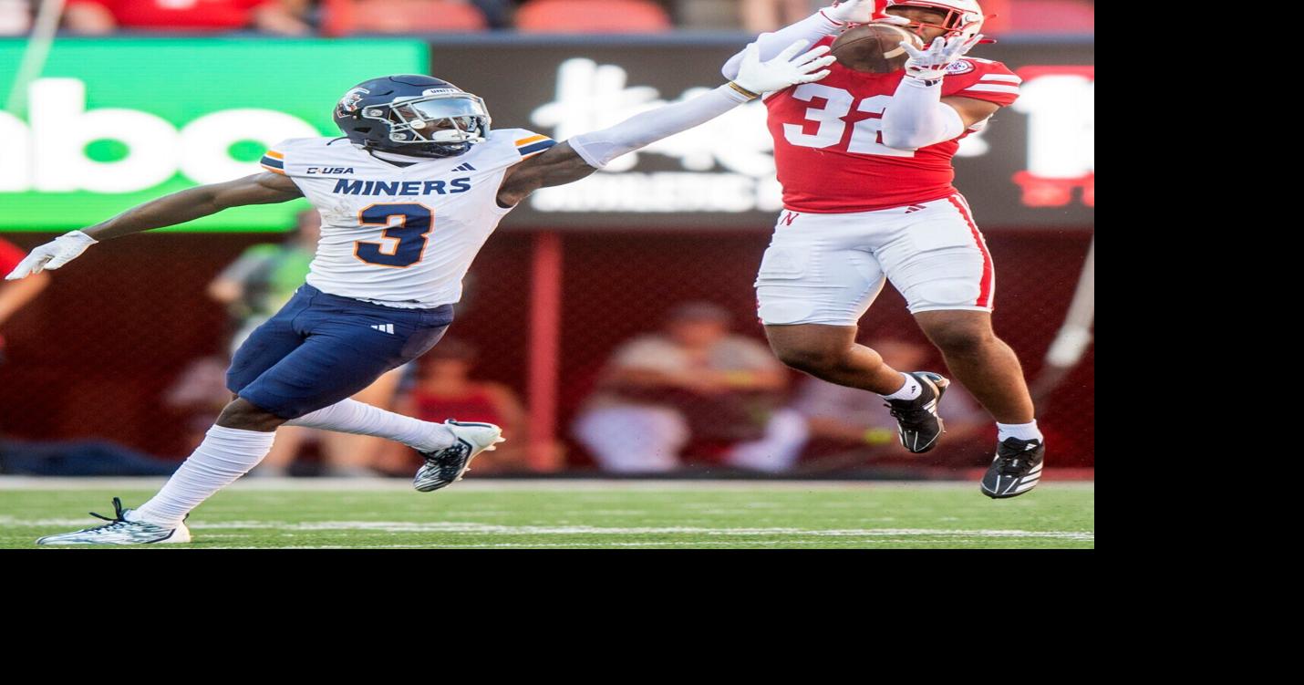 Rahmir Stewart meets his mark, then delivers interception vs. UTEP