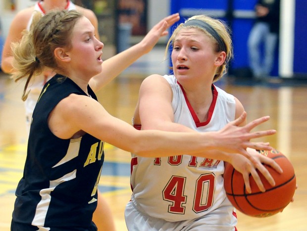Monarchs' defense too much for Yutan | High School Sports ...