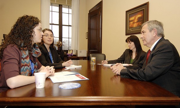 FMS librarian represents state at Arthritis Foundation and Kids Summit