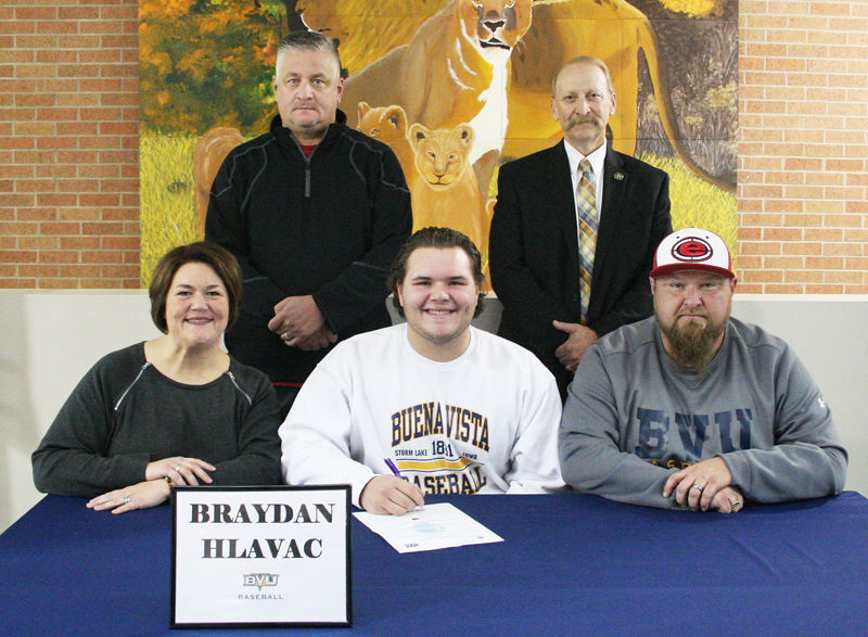 Hlavac to play baseball for BVU