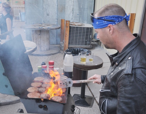 Owners of Uncle Larry's offer unique events to bring in customers