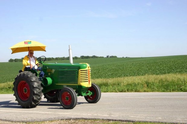 Antique tractors to roll into Fremont on Saturday