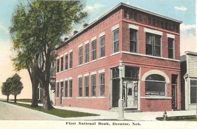 Decatur banks the subject of museum program