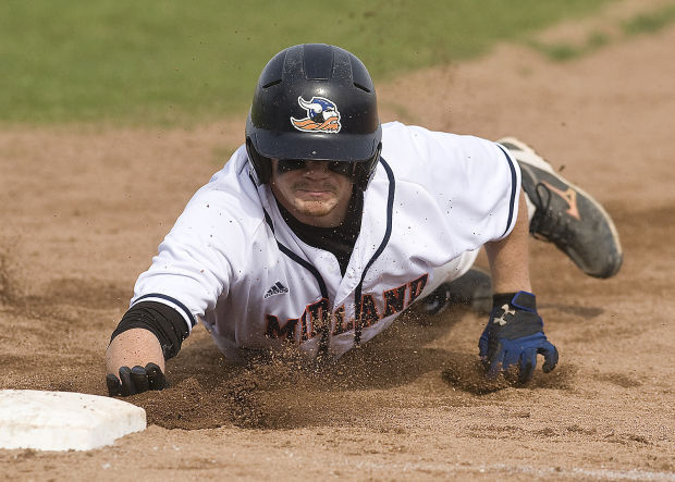 Van Atta sets record in MU sweep of Prairie Wolves