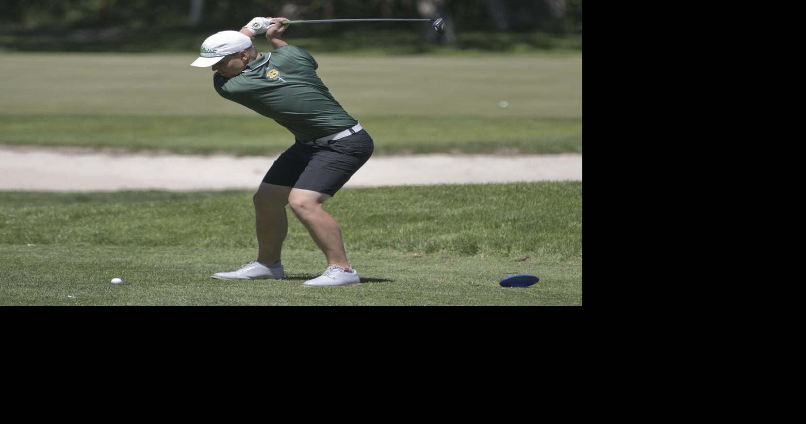 Bergan's Brady Davis wins second-straight district title, Knights ...