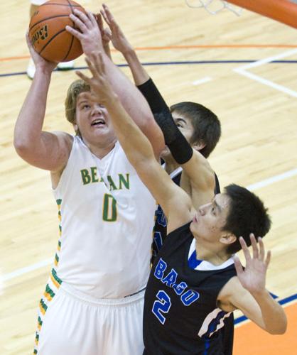 Conrad's shot leads Bergan by Winnebago