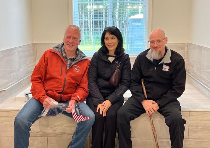 'Welcome Home, SSG Young': Community, officials welcome injured Army ...