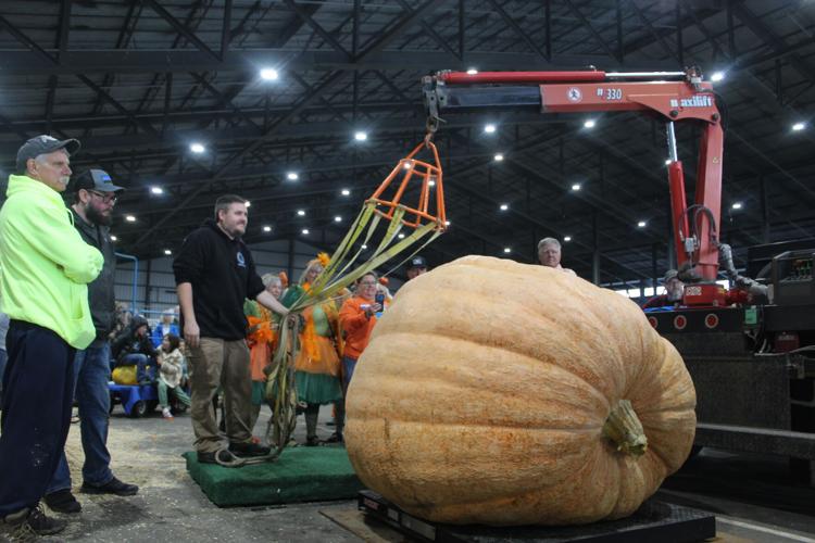 2023 pound pumpkin wins 2023 Alaska State Fair weigh-off | Local News ...