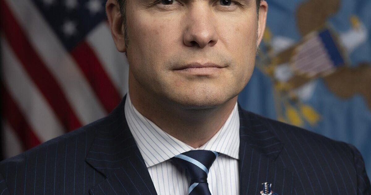 After narrow victory, Hegseth sworn in as new SECDEF | AK•MIL ...