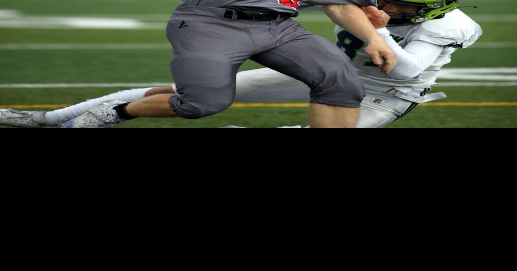 Valley football players earn all-state honors | Local Sports ...